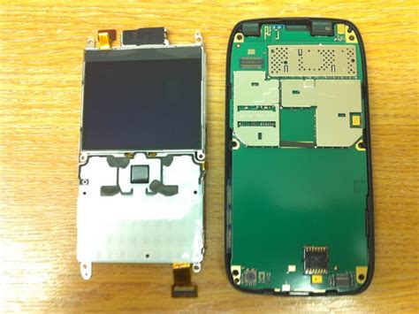 Disassembling Nokia E72 Ifixit