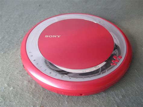 Sony ソニー Walkman Cdウォークマン Mega Bass Cd R Rw D Ej700 送料185円】ジャンク扱いで★ 品牌