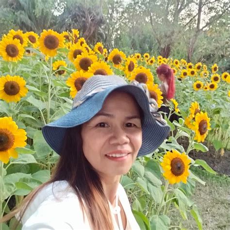 ตีนผีเย็บผ้า ช่างเย็บผ้า ครีเอเตอร์ดิจิทัล ครีเอเตอร์ติดกระแส ครีเอเตอร์มือใหม่ บุคคลสาธาระ