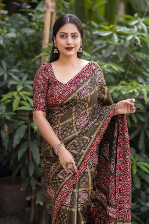Green Kashmiri Silk Saree With Ajrakh Style And Foil Print Monastoor