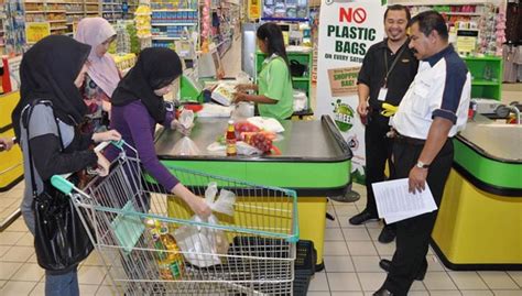 20 Sen Tak Berkesan Selangor Timbang Naikkan Caj Beg Plastik Fmt
