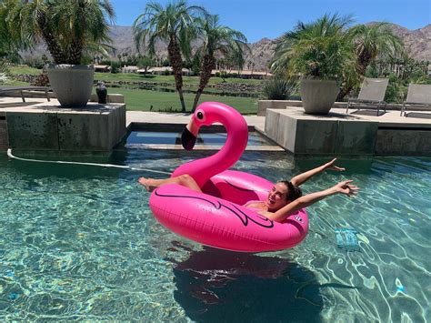 Lauren Swickards Feet