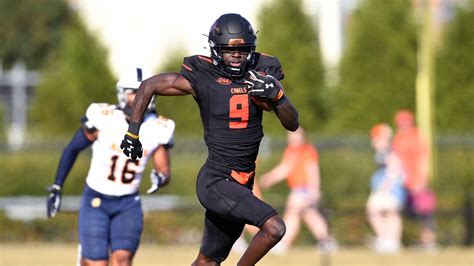 Campbell Defeats Nc Aandt 21 7 Behind Browns Two Long Touchdowns