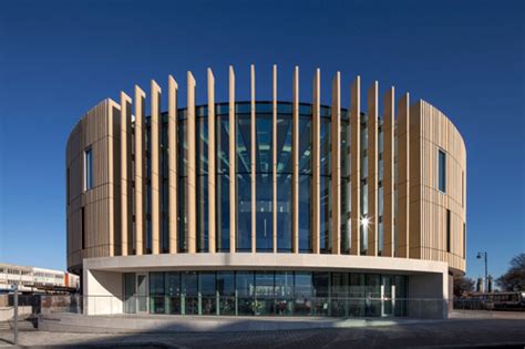 Kingspan Retains Its ‘superbrands Status Roofing Cladding