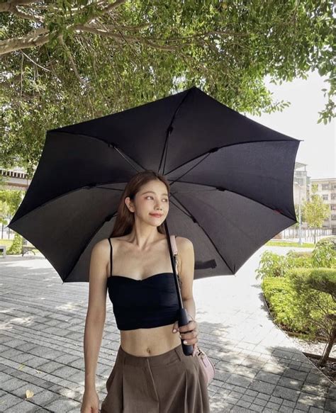 完全看不出已47歲！許路兒美到上熱搜，身材皮膚宛如少女，凍齡10秘訣一次看