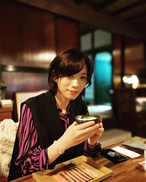 謝依旻さんのインスタグラム写真 謝依旻instagram「一年四季，我最喜歡的是秋天🍁 還沒欣賞夠今年的紅葉楓葉） 11月就快結束了😭 這個月我去了很多地方。 和歌山，廣島，名古屋