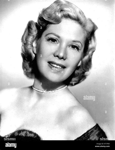 Dinah Shore Was A Popular American Singer Actress And Television
