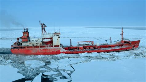 The Art Of Navigating Through Thick Arctic Ice Countdown To Collision