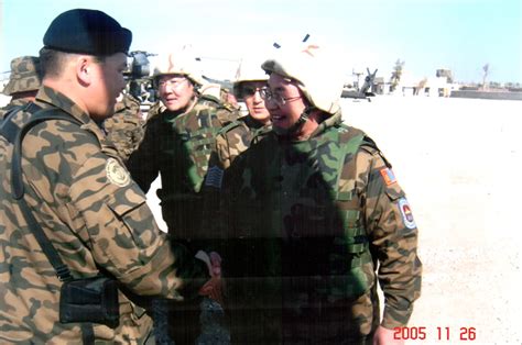 ӨНӨӨДӨР ОЛОН УЛСЫН ЭНХИЙГ САХИУЛАГЧДЫН ӨДӨР ТОХИОЖ БАЙНА