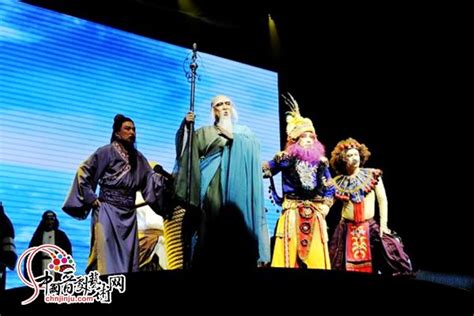 7月15日晚，由文化部组织，来自全国戏曲领域10多位专家对大型襄垣秧歌剧《法显》进行了中肯的点评。
