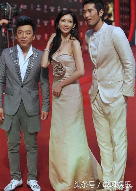 黃渤與兩人罕見合照，黃渤被黑的最慘的一次，隔著屏幕都感覺尷尬 每日頭條