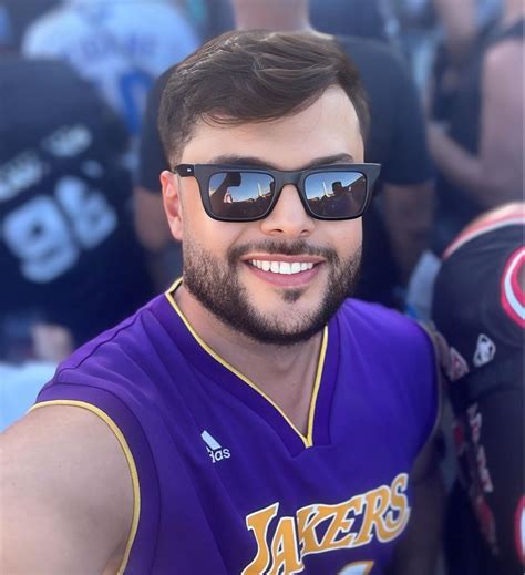 Só Gostaria De Entender Pq O Instagram Apagou Essa Foto Ôoh Zuck … Cê