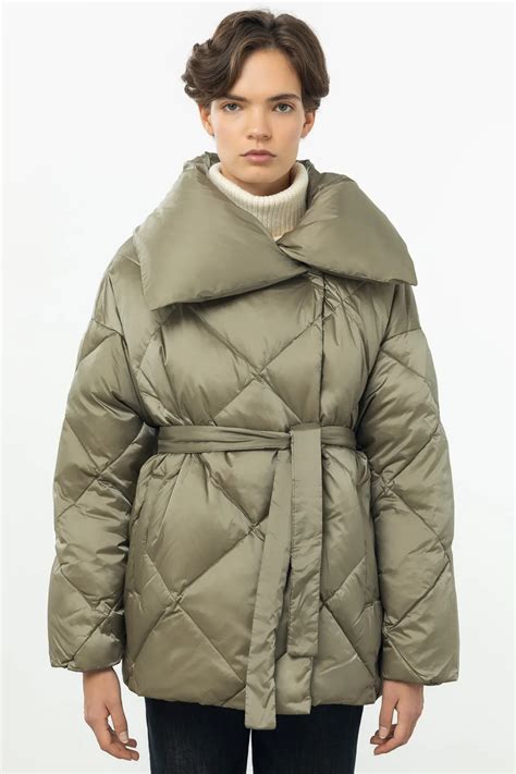 Пуховик с поясом SnowQueen_collection 662224003 цены в Москве, купить ...