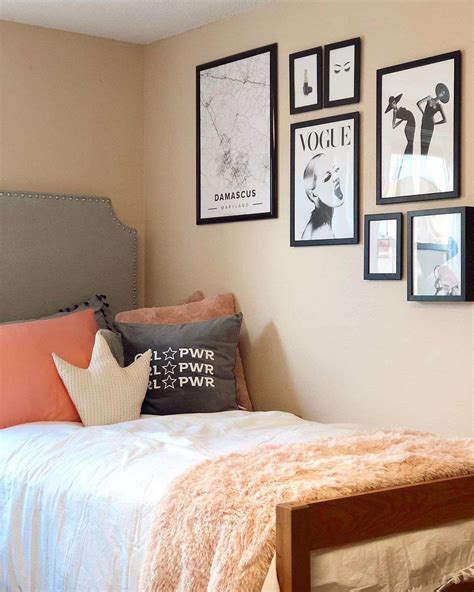 30 Minimalist Dorm Room Ideas For A Stylish Space
