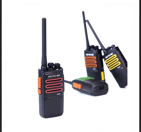 بیسیم واکی تاکی مجاز به همراه مجوزکوهنوردی و کمپینگتبریزدیوار