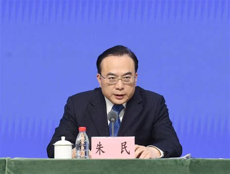 推动现有服务业态提质增能、激发新兴服务消费上海服务消费呈现这五方面特点