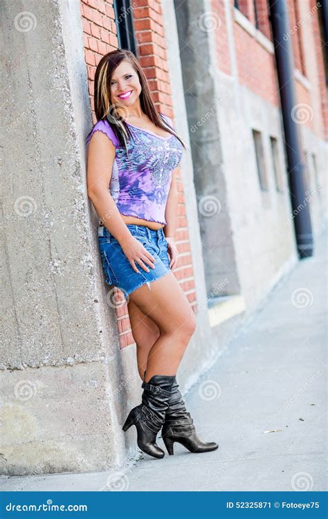 Girl Fashion Model With Brown Hair Stock Image Image Of Brunette