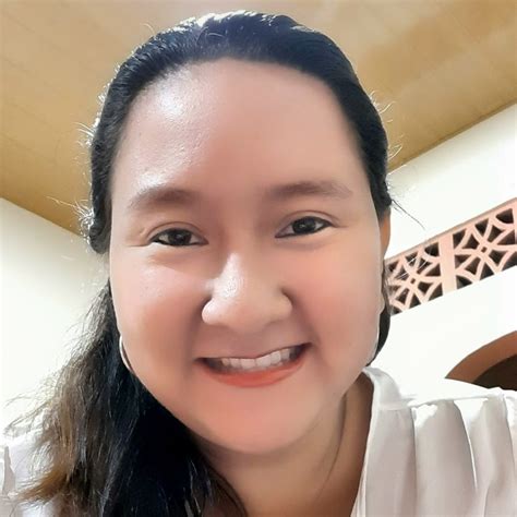 Estefany Orochena Youtube