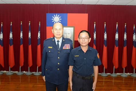 臺南市政府警察局第二分局 局務會報授階 恭喜6位陞職同仁