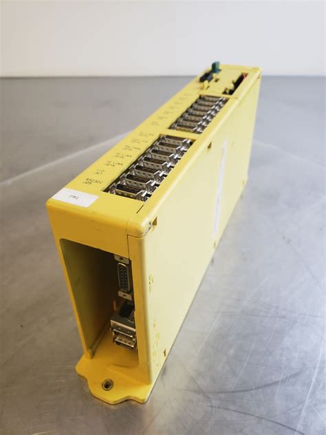 Fanuc A02b 0211 B501 Servo Controller