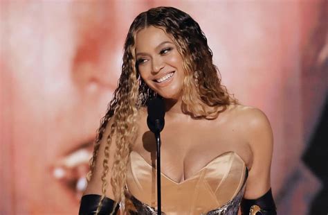 Beyoncé Makes History But Fans Upset She Didnt Win Album Of The Year