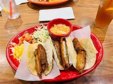 Yolandas Mexican Cafe 486 Photos And 658 Reviews 1601 S Victoria Ave