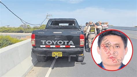 Piura Hombre muere al chocar camioneta contra un muro en la vía de