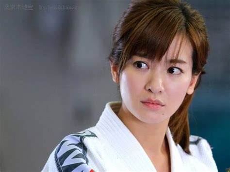 脸上有痣的女星脸上有痣的女明星图片和名字大全 随意云