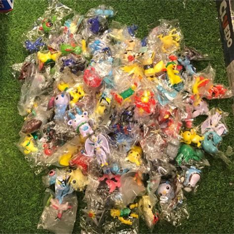 โมเดลโปเกม่อนไซร์กลาง 130 ตัว รวมตัวเทพ ตำนาน คละแบบในชุด Shopee Thailand