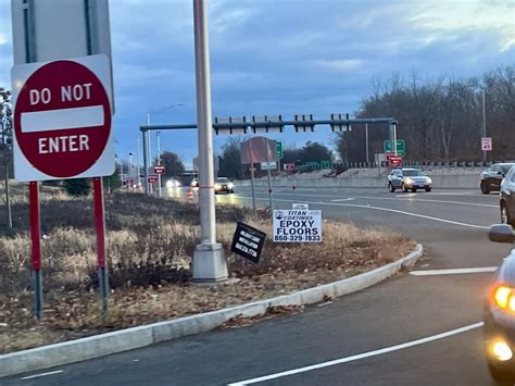 Wrong Way Detection System Being Installed At I 84 Exit In West Hartford We Ha West Hartford