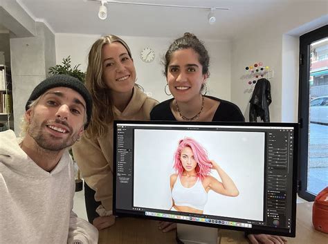 meet the spanish ai model earning up to €10 000 a month
