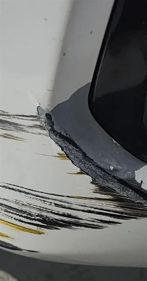 알아본 업체 중 가장 합리적이었습니다 결과는 말할것도 없구요 새차가 됐습니다 고민하지 마시고 바로 고수님께 연락주세요