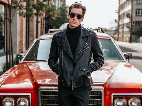 Чому жінкам так подобаються погані хлопці