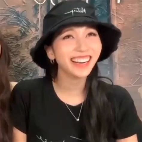 Pin De 김종민 En 미나 Video Mi Novia Hermosa Te Amo Chica Mujer De Mi Vida