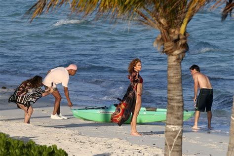 Jennifer Lopez In Red Bikini Hot Celebs Home