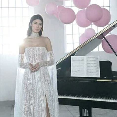 Stream Rewan Salama Listen To Shreen Playlist Online For Free On