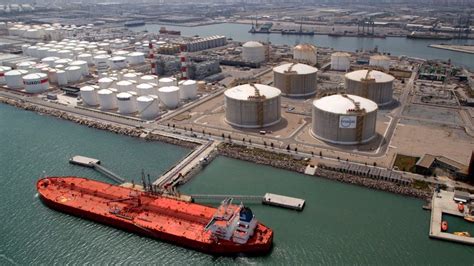 El puerto de Barcelona consolida su recuperación con crecimiento a