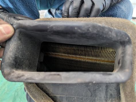 Air filter oily residue : r/MechanicAdvice