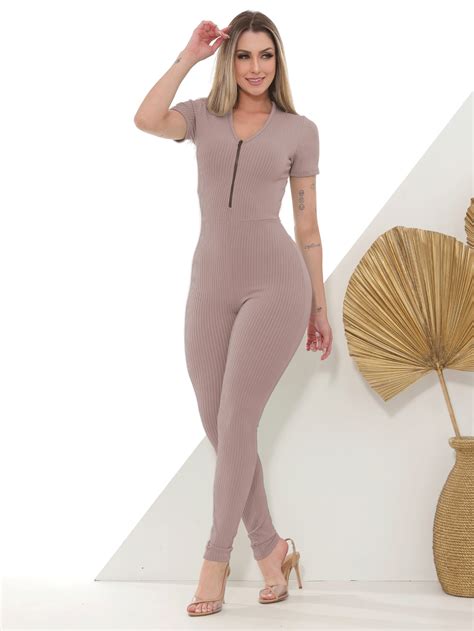 Macacão Feminino Virgínia Manga Longa Ziper Canelado 3D SHEIN Brasil