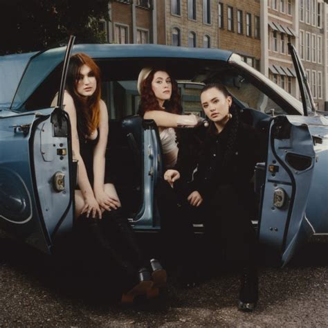 Lauren Spencer Smith Connects With Gayle Em Beihold For Pop Anthem