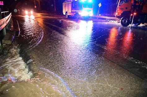 Fotos Dauerregen Sorgt Für Hochwasser In Einigen Nrw Städten