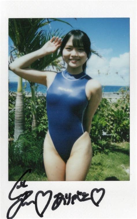 【未使用】鈴木優愛「胸いっぱいの愛」 Dvd購入特典 直筆サイン入り現場チェキ Fの落札情報詳細 ヤフオク落札価格検索 オークフリー