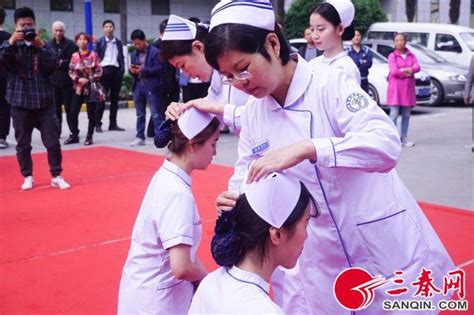 西安市红会医院举行新入职护士授帽仪式 搜狐大视野 搜狐新闻