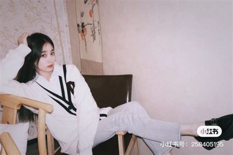 Xu Yiyang Feet
