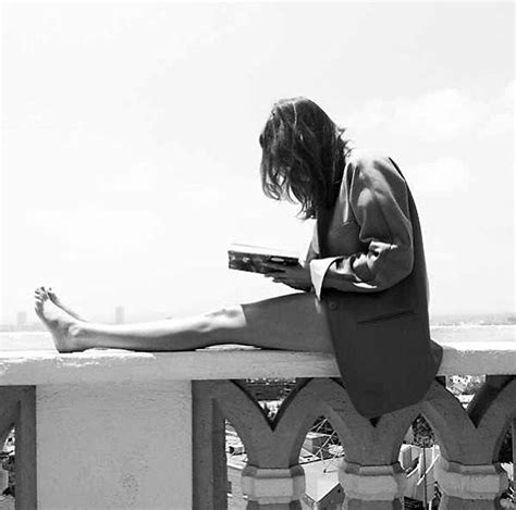 Jessica Mcnamee Nude In Sex Scenes And Topless Pics Scandal Planet