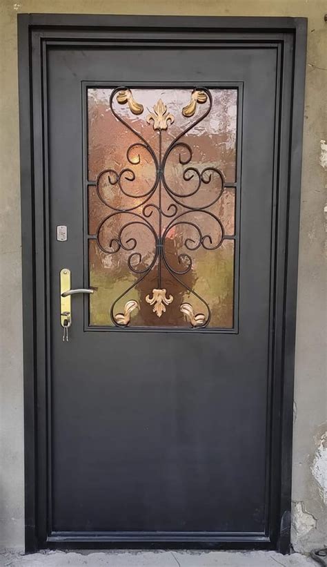 რკინის კარები ქუთაისში Rkinis Karebi Qutaisshi