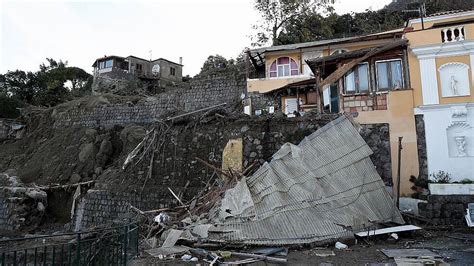 Deslizamiento De Tierra Deja Ocho Muertos En Italia N