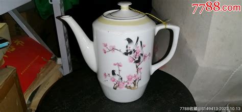 喜鹊梅花茶壶一件景德镇制做工精美品相不错欢迎收藏 茶壶 聚贤斋主7788收藏 收藏热线