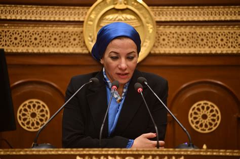وزيرة البيئة تستعرض بالمنتدى الحضري تجربة مصر في دمج ملف تغير المناخ