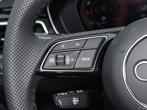奥迪a4l内饰实拍高清大图奥迪a4l 2024款 45 Tfsi Quattro 臻选动感型黑色第5张图片大全太平洋汽车